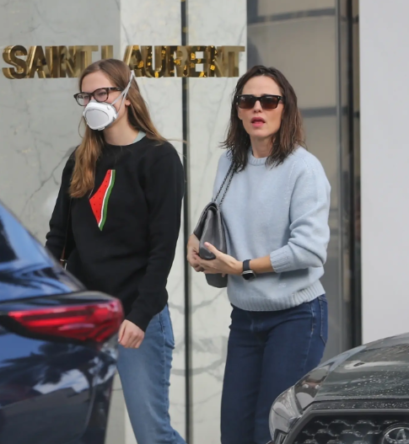 Daughter of Jennifer Garner and Ben Affleck Shows She's The Pits ...