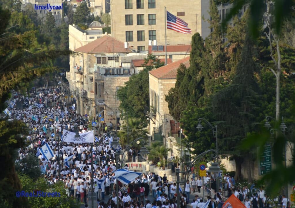Jerusalem Day Flag Parade - Israellycool